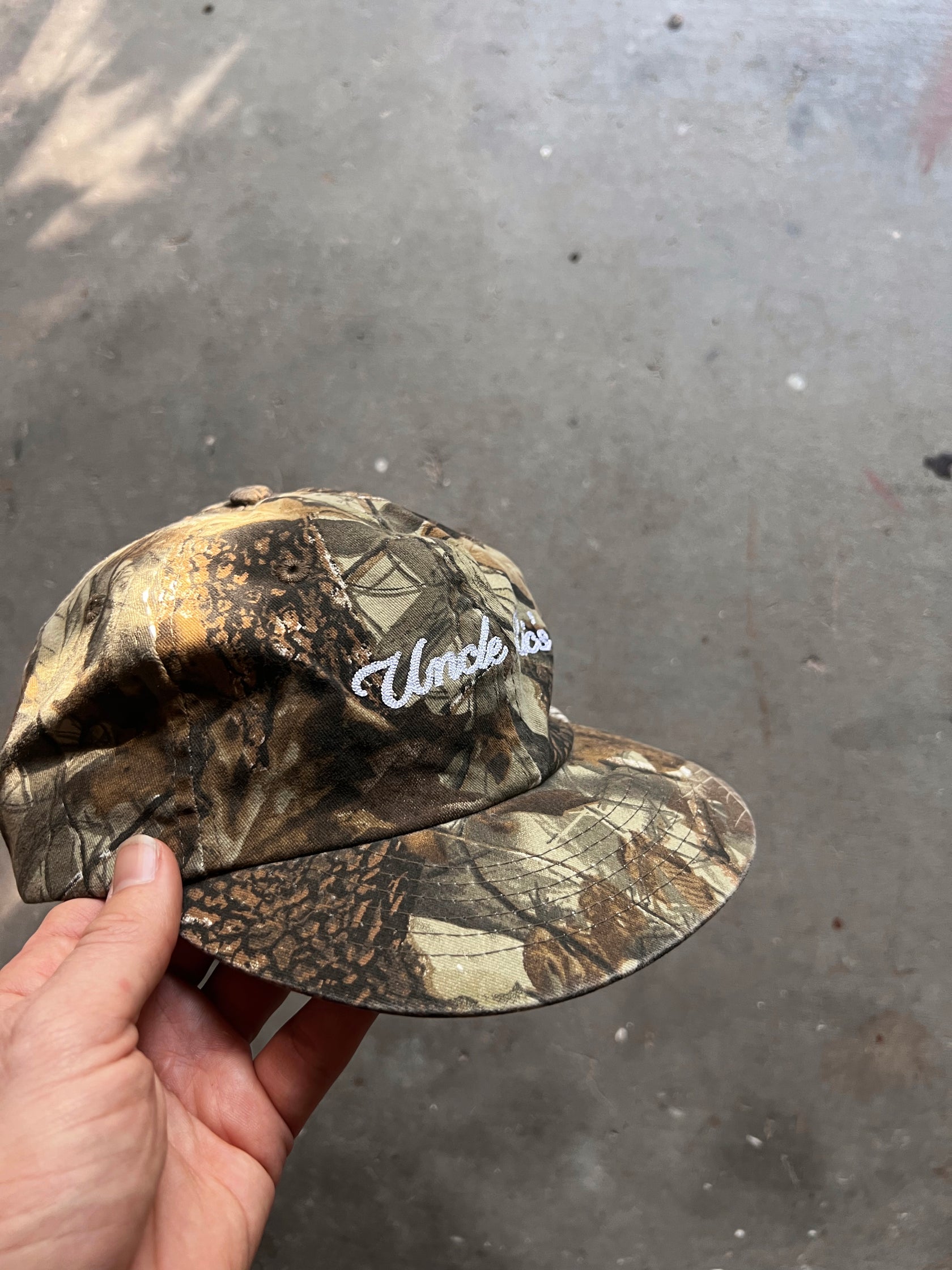 "UNCLE RICS" REAL TREE – Uncle Ric's Studios