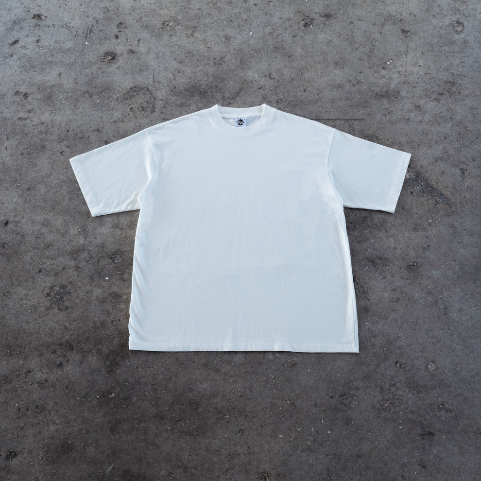 VINTAGE WHITE – Uncle Ric's Studios