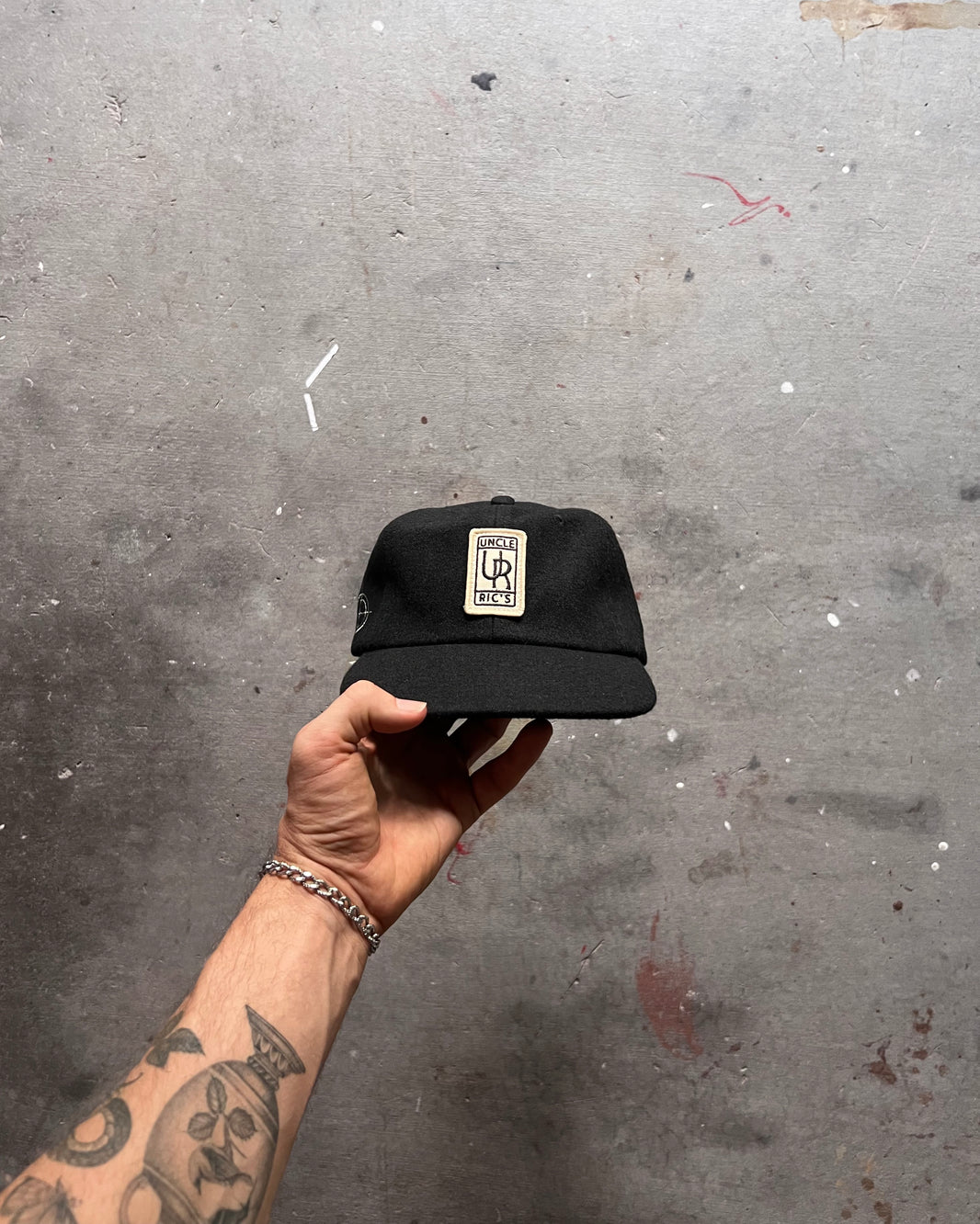 CAPS – Uncle Ric's Studios